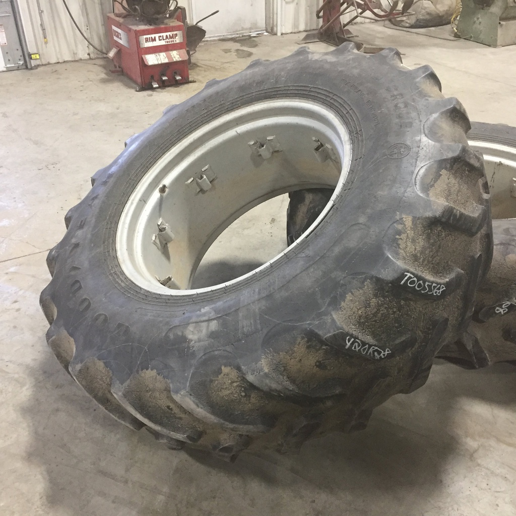 USED 420/85R28 Goodyear Farm UltraTorque Radial R-1 on Case IH Silver ...