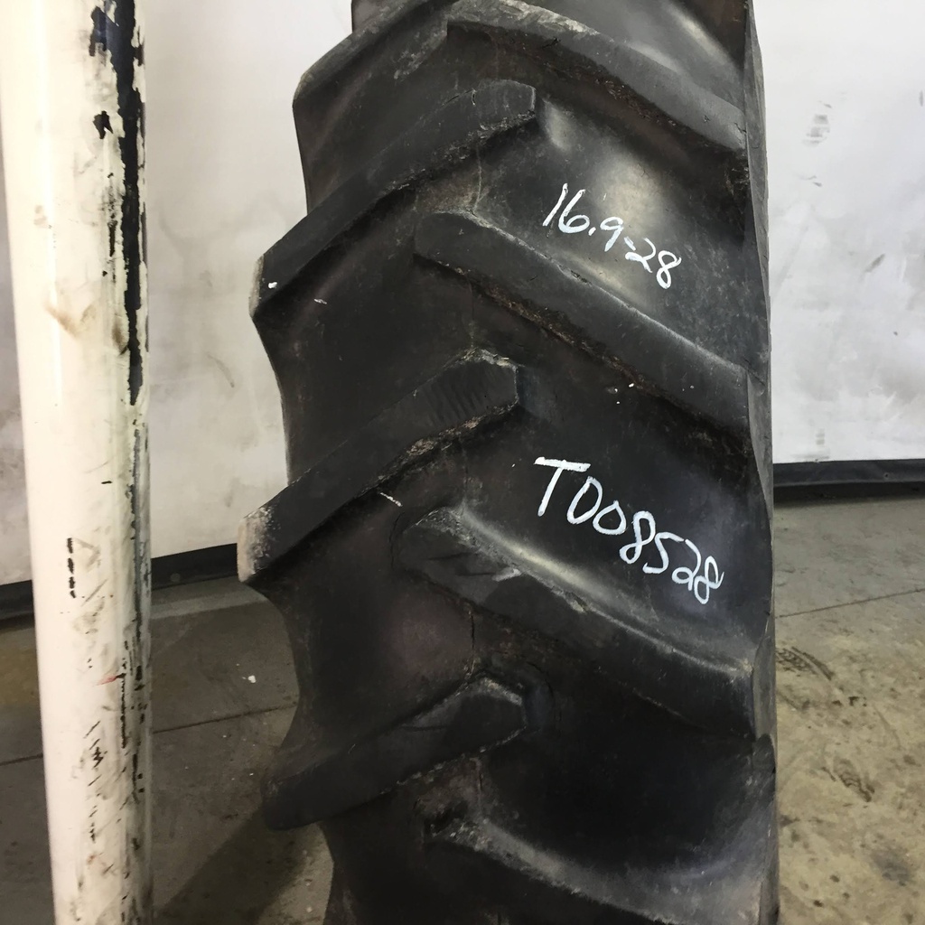 USED 16.9-28 BF Goodrich Power Grip R-1 C (6 Ply), 60% for Sale | NTS ...