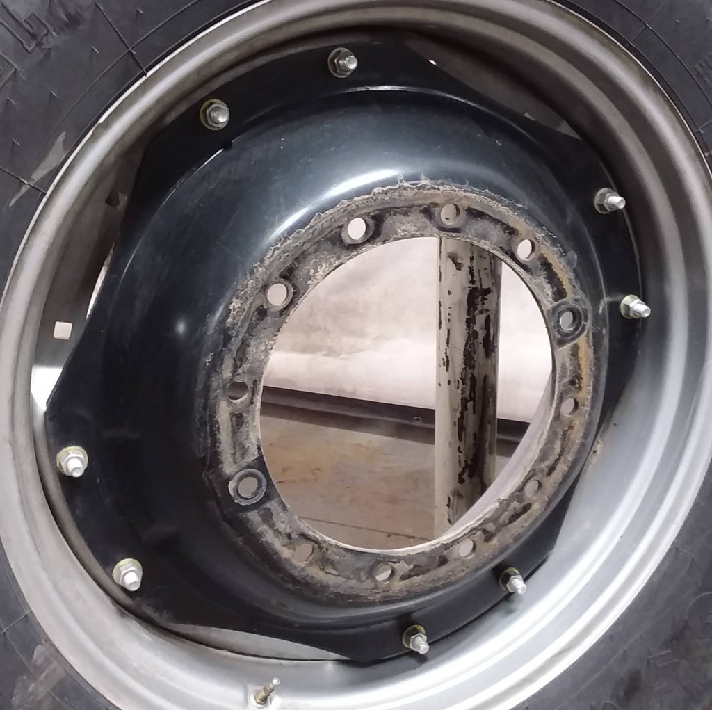 USED 12-Hole Waffle Disc (Groups of 2 Bolts) Center for 34" Rim, Black ...